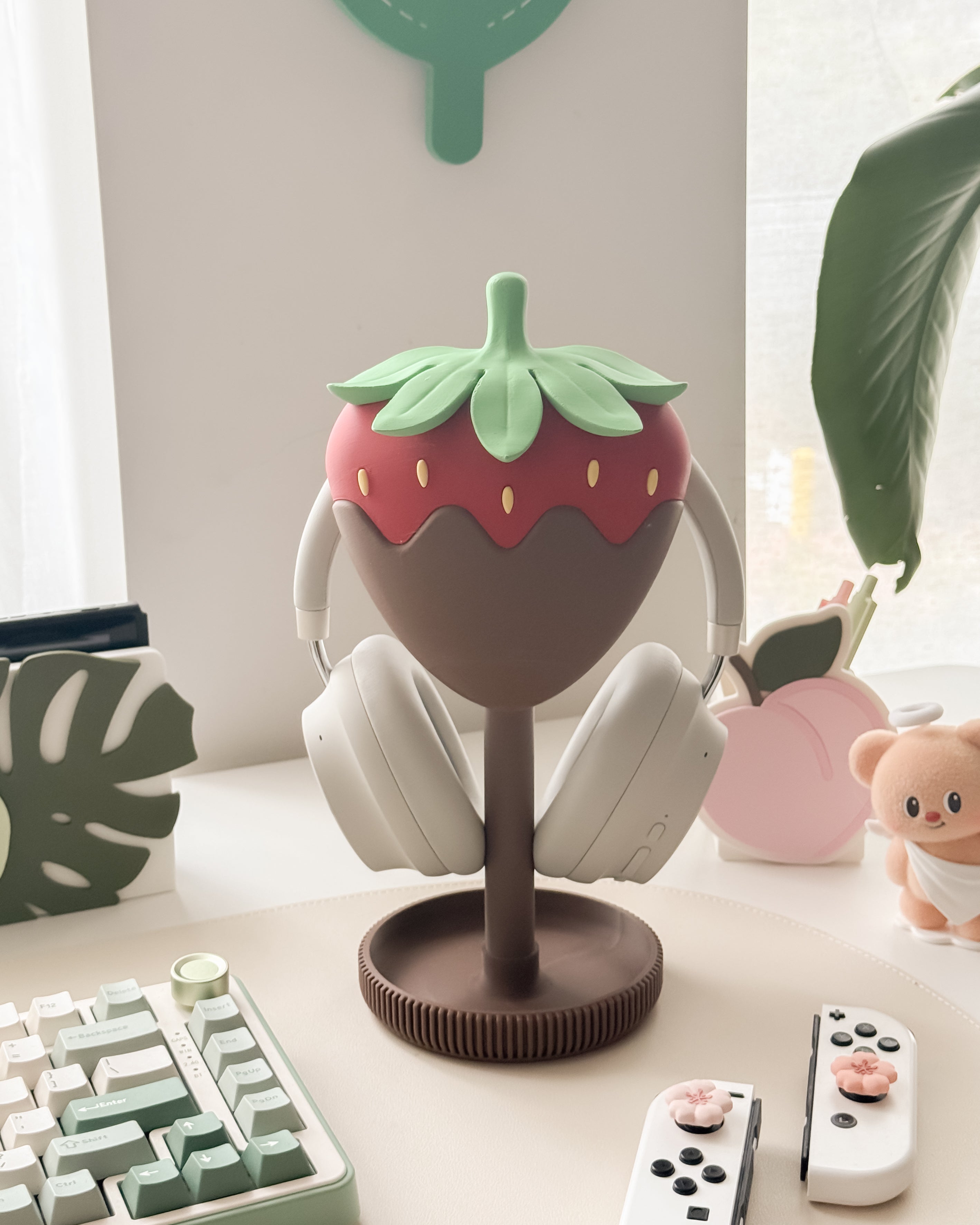 Chocolate Strawberry Headphone Stand – Hello Oregano